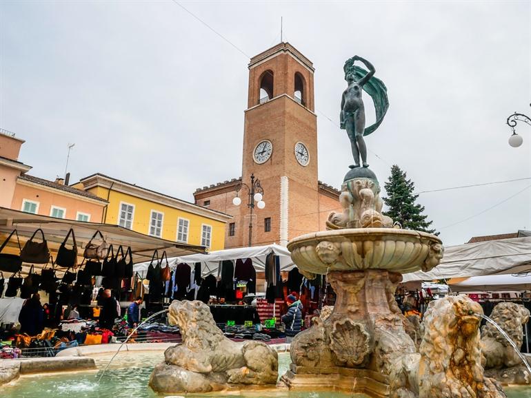 23 x top bezienswaardigheden Le Marche (De Marken) + kaartje