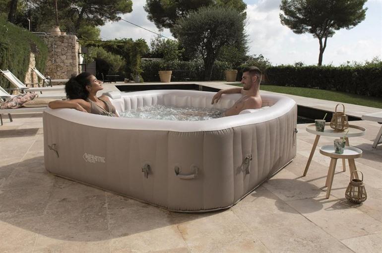 10 x beste opblaasbaar bubbelbad 2024: welke hot tub kopen? + tips
