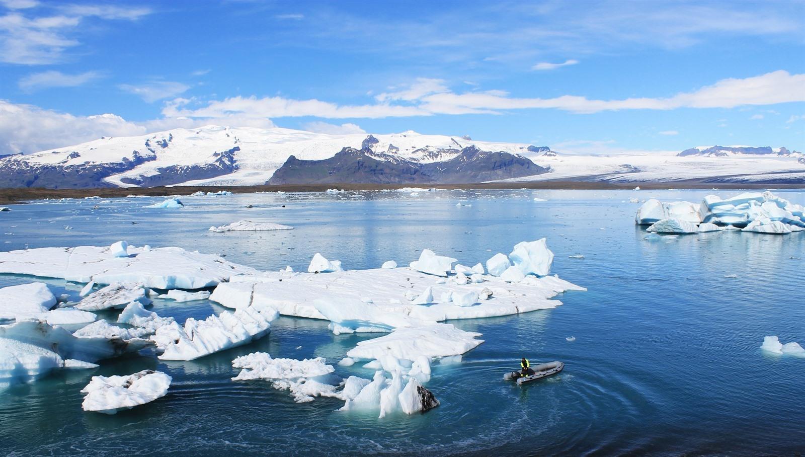 Het prachtige Jökulsárlón gletsjermeer in IJsland: info, tips & tours